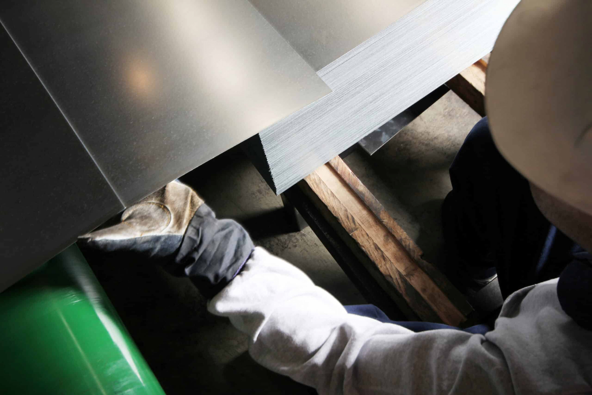 Understanding Sheet Metal Guillotines: A Guide to Precision and ...